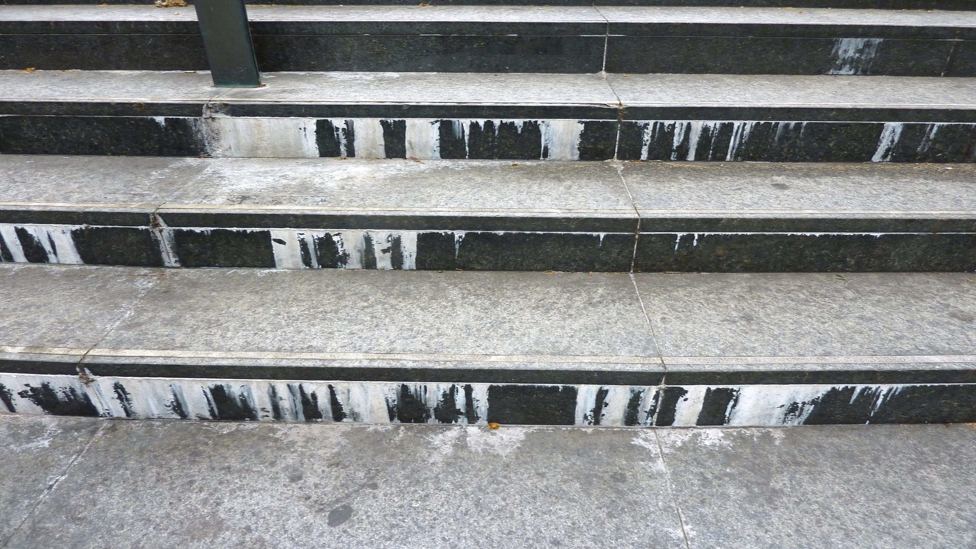 PREVENT TILING AREAS AND GROUTED JOINTS FROM EFFLORESCENCE | Weber Myanmar